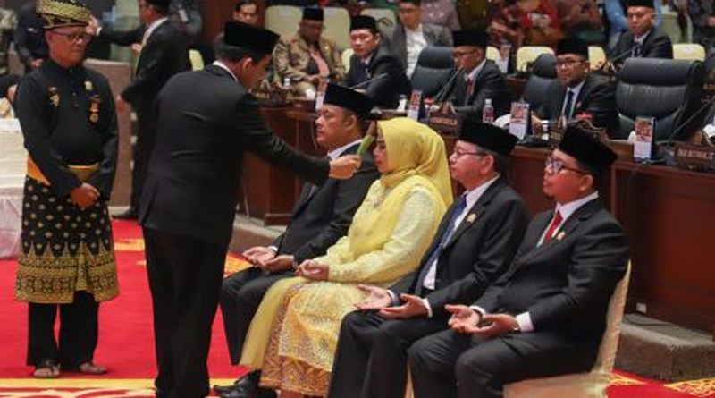 Anggota DPRD Kepri Periode 2024-2029 Resmi Dilantik oleh Ketua PT