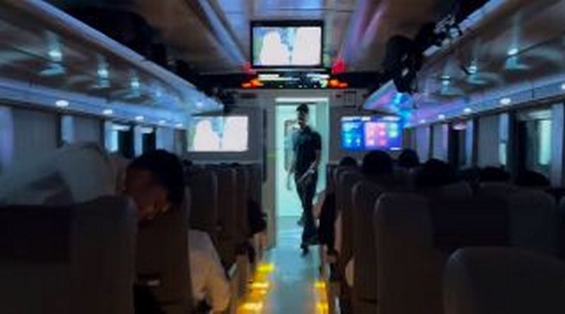 Wah, Sekarang Ada Kereta Api Jakarta - Semarang Tanpa Transit