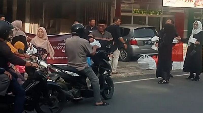 BPR Bestari Ultah ke-17 dengan Santuni Anak Panti Asuhan dan Bagikan Takjil