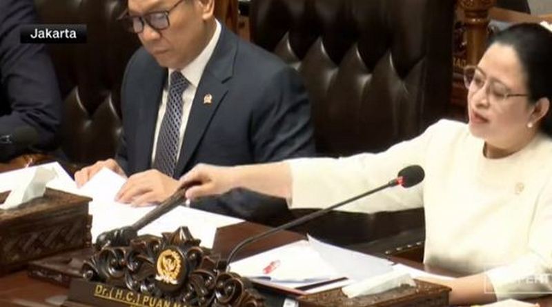 Orang-orang Ini Menggugat UU TNI ke MK